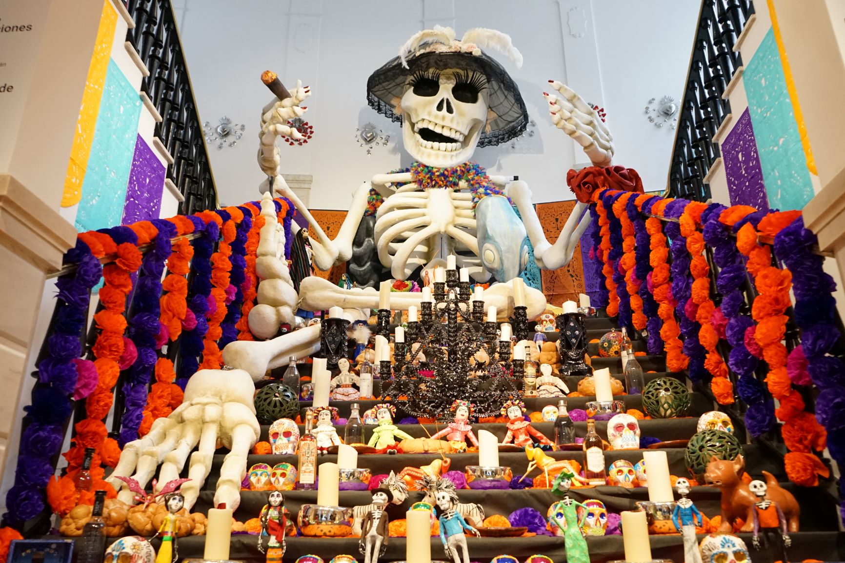 Altar de muertos, sesiones explicativas - Casa de Mexico